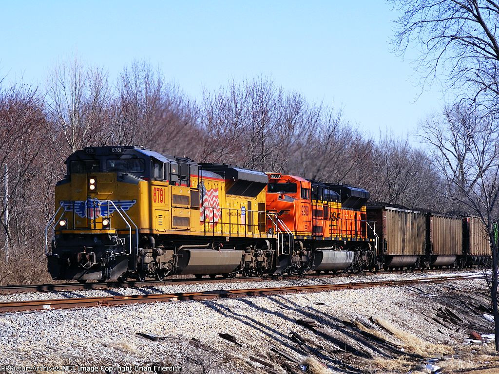 UP 8781 BNSF 9289